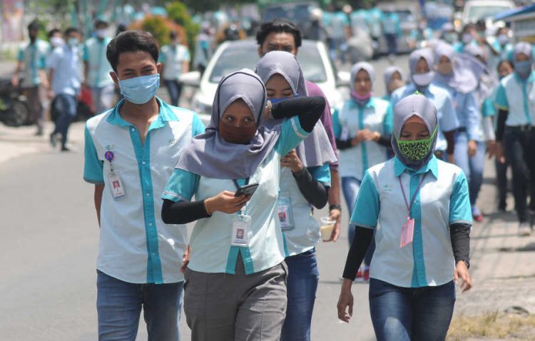 Awal 2026, PHK Mulai Menghantui Bekasi - Go Bekasi