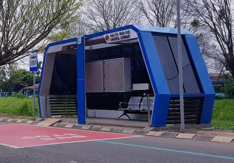 Ada Fasilitas Charger hingga WiFi di 10 Halte Bus di Kota Bekasi - Go ...